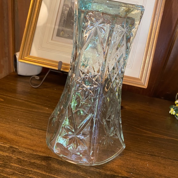 Vintage | Accents | Eapg Clear Glass Molded Vase Fluted Starburst Lead ...